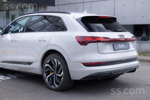 Ауди E-Tron 2022 в Рига, объемом двигателя 0.00 л и пробегом 96 тыс. км за 35990 €, фото 15 на AUTOMOTO.COM.LV