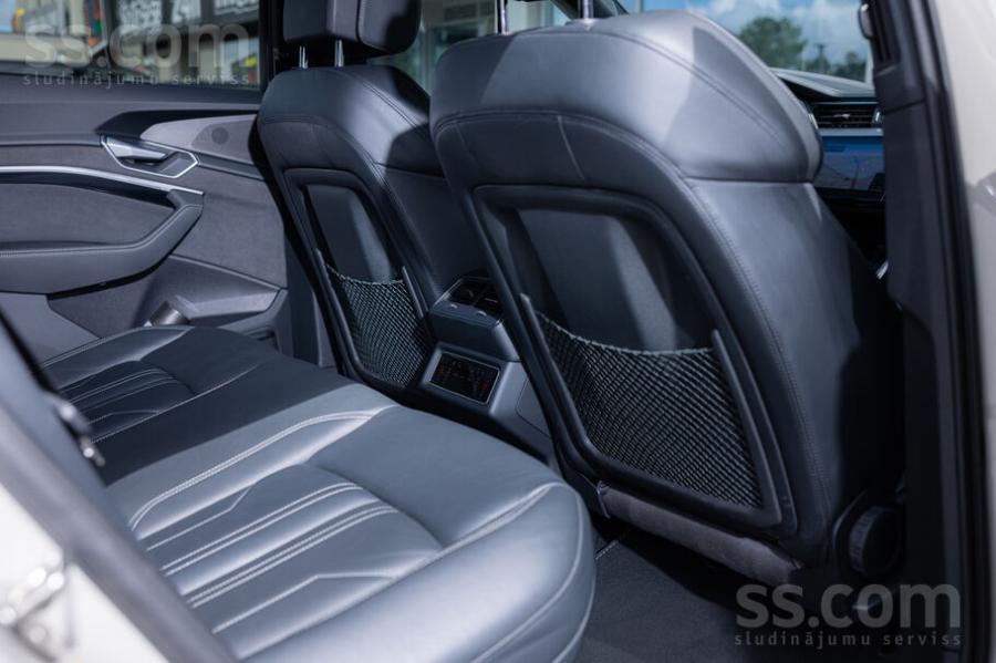 Ауди E-Tron 2022 в Рига, объемом двигателя 0.00 л и пробегом 96 тыс. км за 35990 €, фото 25 на AUTOMOTO.COM.LV