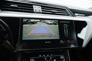 Ауди E-Tron 2022 в Марупе, объемом двигателя 0.00 л и пробегом 63 тыс. км за 29150 €, фото 16 на AUTOMOTO.COM.LV