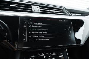 Ауди E-Tron 2022 в Марупе, объемом двигателя 0.00 л и пробегом 63 тыс. км за 29150 €, фото 24 на AUTOMOTO.COM.LV