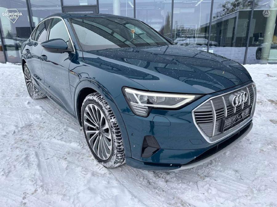 Zaļš Audi E-Tron 2020 Kauņa, ar dzinēja tilpumu 0.00 L un nobraukumu 202 tūkst. km par 20900 €, foto 3 vietnē AUTOMOTO.COM.LV