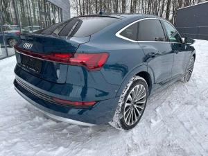 Zaļš Audi E-Tron 2020 Kauņa, ar dzinēja tilpumu 0.00 L un nobraukumu 202 tūkst. km par 20900 €, foto 4 vietnē AUTOMOTO.COM.LV