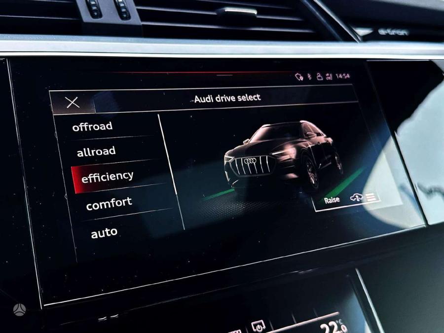 Zaļš Audi E-Tron 2020 Kauņa, ar dzinēja tilpumu 0.00 L un nobraukumu 202 tūkst. km par 20900 €, foto 13 vietnē AUTOMOTO.COM.LV