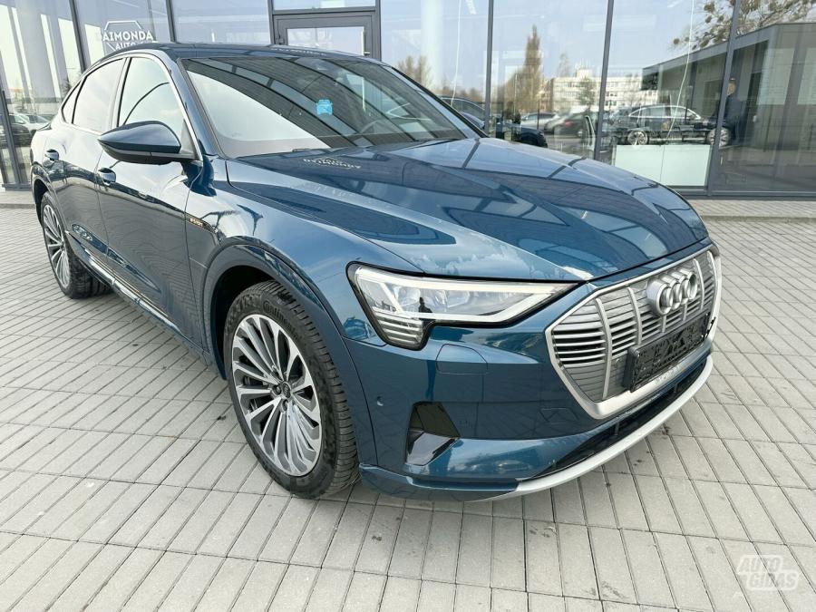 Zaļš Audi E-Tron 2020 Kauņa, ar dzinēja tilpumu 0.00 L un nobraukumu 202 tūkst. km par 20900 €, foto 2 vietnē AUTOMOTO.COM.LV