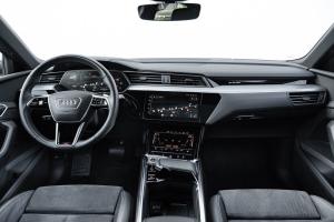 Grey Audi E-Tron 2021 in Riga, with an engine capacity of 0.00 L and mileage of 17 thousand km for 34500 €, photo 36 on AUTOMOTO.COM.LV