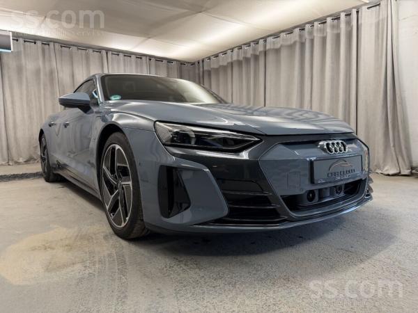 Ауди E-Tron 2021 в Рига на AUTOMOTO.COM.LV Серый Ауди E-Tron 2021 в Рига, объемом двигателя 0.00 л и пробегом 47 тыс. км за 49990 €, фото 4 на AUTOMOTO.COM.LV