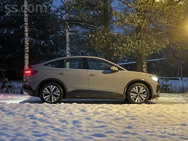 Grey Audi E-Tron 2022 in Riga, with an engine capacity of 0.00 L and mileage of 90 thousand km for 39900 €, photo 2 on AUTOMOTO.COM.LV
