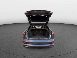 Pelēks Audi E-Tron 2022 Viļņa, ar dzinēja tilpumu 0.00 L un nobraukumu 101 tūkst. km par 31650 €, foto 29 vietnē AUTOMOTO.COM.LV