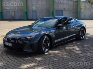 Серый Ауди E-Tron 2022 в Елгава, объемом двигателя 0.00 л и пробегом 54 тыс. км за 61000 €, фото  на AUTOMOTO.COM.LV