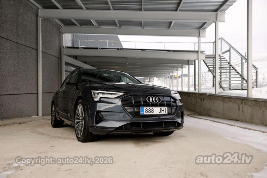 Grey Audi E-Tron 2019 in Tallinn, with an engine capacity of 0.00 L and mileage of 86 thousand km for 31900 €, photo 1 on AUTOMOTO.COM.LV