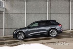 Grey Audi E-Tron 2019 in Tallinn, with an engine capacity of 0.00 L and mileage of 86 thousand km for 31900 €, photo 3 on AUTOMOTO.COM.LV