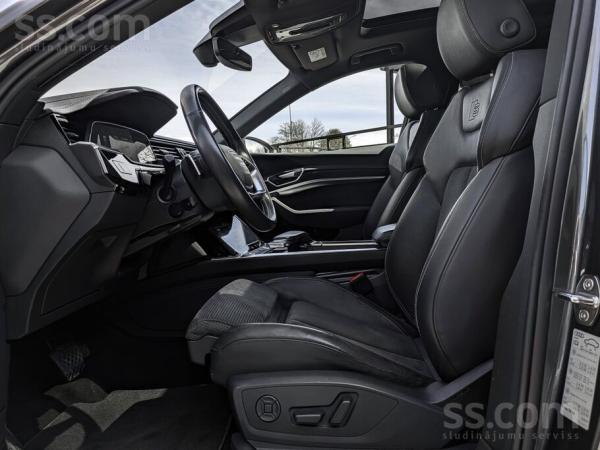 Pelēks Audi E-Tron 2019 Tukums, ar dzinēja tilpumu 0.00 L un nobraukumu 145 tūkst. km par 23990 €, foto 6 vietnē AUTOMOTO.COM.LV