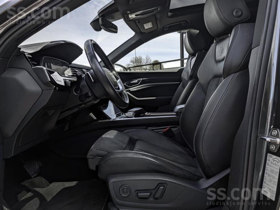 Pelēks Audi E-Tron 2019 Tukums, ar dzinēja tilpumu 0.00 L un nobraukumu 145 tūkst. km par 23990 €, foto 7 vietnē AUTOMOTO.COM.LV