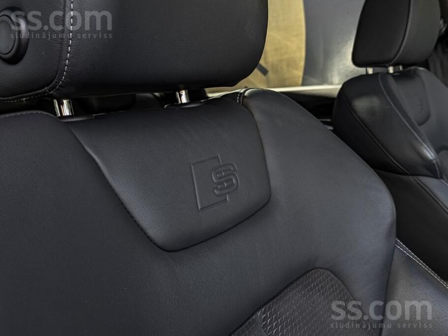 Pelēks Audi E-Tron 2019 Tukums, ar dzinēja tilpumu 0.00 L un nobraukumu 145 tūkst. km par 23990 €, foto 14 vietnē AUTOMOTO.COM.LV