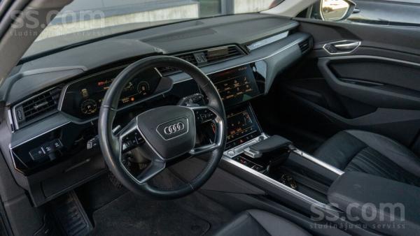 Grey Audi E-Tron 2019 in Riga, with an engine capacity of 0.00 L and mileage of 160 thousand km for 19590 €, photo 9 on AUTOMOTO.COM.LV