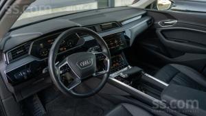Grey Audi E-Tron 2019 in Riga, with an engine capacity of 0.00 L and mileage of 160 thousand km for 19590 €, photo 10 on AUTOMOTO.COM.LV