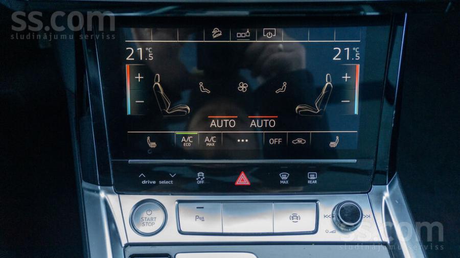 Grey Audi E-Tron 2019 in Riga, with an engine capacity of 0.00 L and mileage of 160 thousand km for 19590 €, photo 15 on AUTOMOTO.COM.LV
