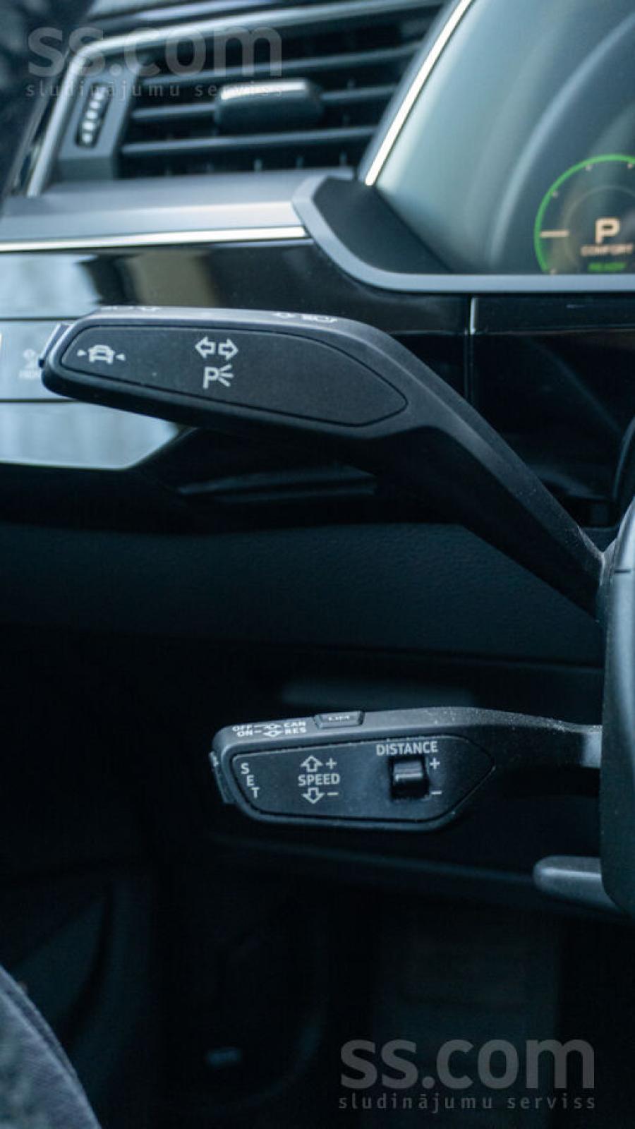Grey Audi E-Tron 2019 in Riga, with an engine capacity of 0.00 L and mileage of 160 thousand km for 19590 €, photo 17 on AUTOMOTO.COM.LV