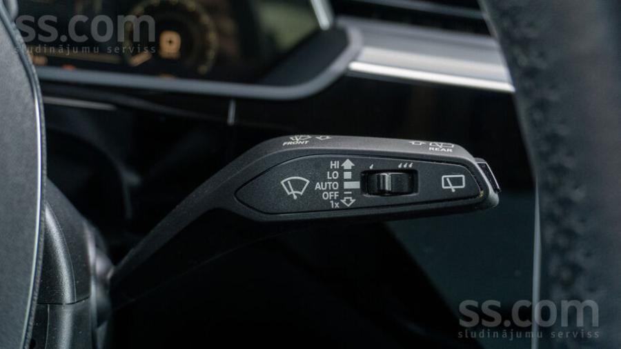 Grey Audi E-Tron 2019 in Riga, with an engine capacity of 0.00 L and mileage of 160 thousand km for 19590 €, photo 18 on AUTOMOTO.COM.LV