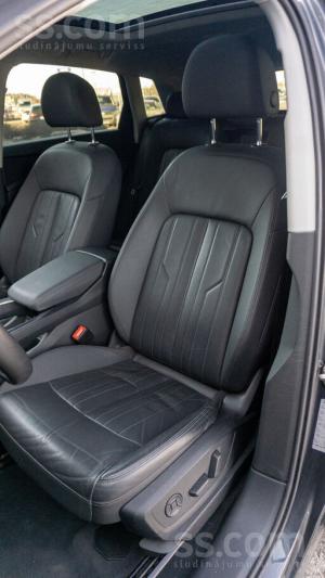 Grey Audi E-Tron 2019 in Riga, with an engine capacity of 0.00 L and mileage of 160 thousand km for 19590 €, photo 24 on AUTOMOTO.COM.LV