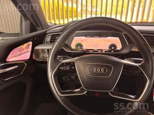 Grey Audi E-Tron 2019 in Cesis, with an engine capacity of 0.00 L and mileage of 164 thousand km for 27600 €, photo 8 on AUTOMOTO.COM.LV