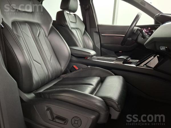 Pelēks Audi E-Tron 2019 Rīga, ar dzinēja tilpumu 0.00 L un nobraukumu 90 tūkst. km par 25900 €, foto 9 vietnē AUTOMOTO.COM.LV