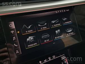 Pelēks Audi E-Tron 2019 Rīga, ar dzinēja tilpumu 0.00 L un nobraukumu 90 tūkst. km par 25900 €, foto 18 vietnē AUTOMOTO.COM.LV