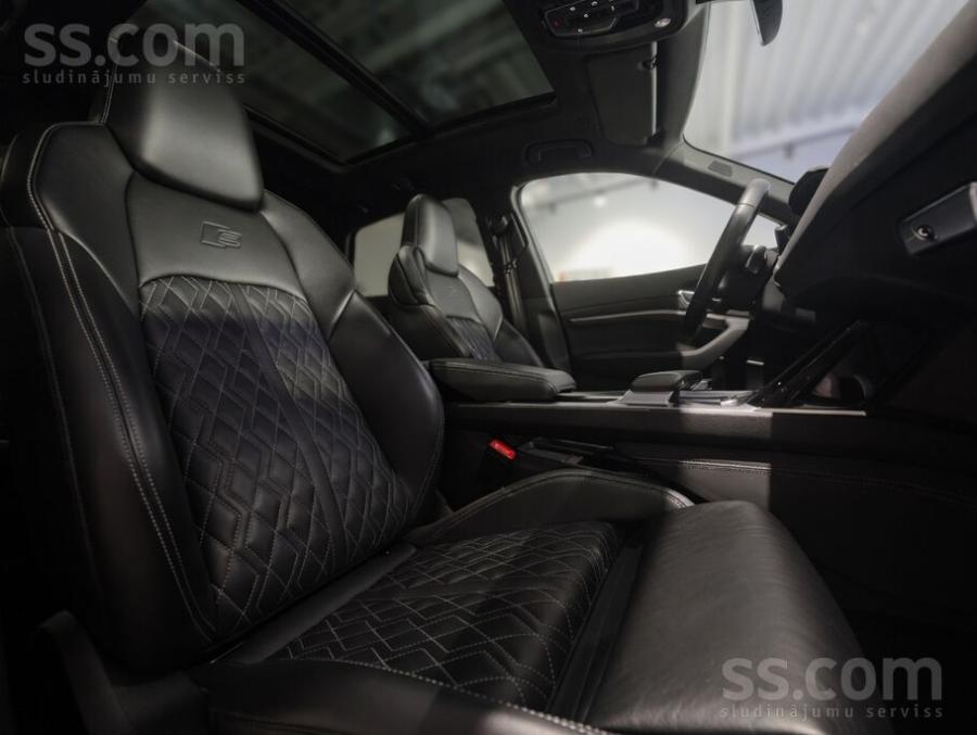 Grey Audi E-Tron 2019 in Riga, with an engine capacity of 0.00 L and mileage of 130 thousand km for 27000 €, photo 13 on AUTOMOTO.COM.LV