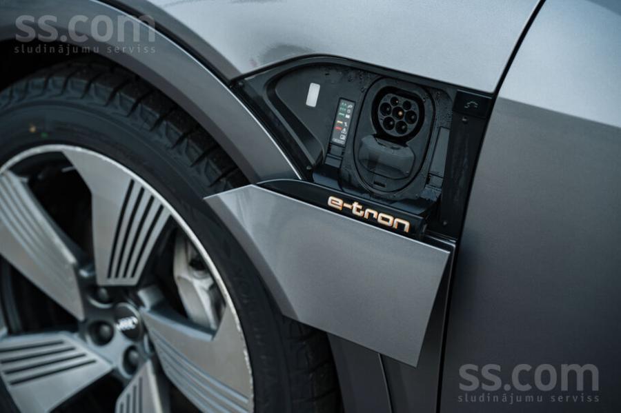 Grey Audi E-Tron 2019 in Riga, with an engine capacity of 0.00 L and mileage of 107 thousand km for 26990 €, photo 11 on AUTOMOTO.COM.LV