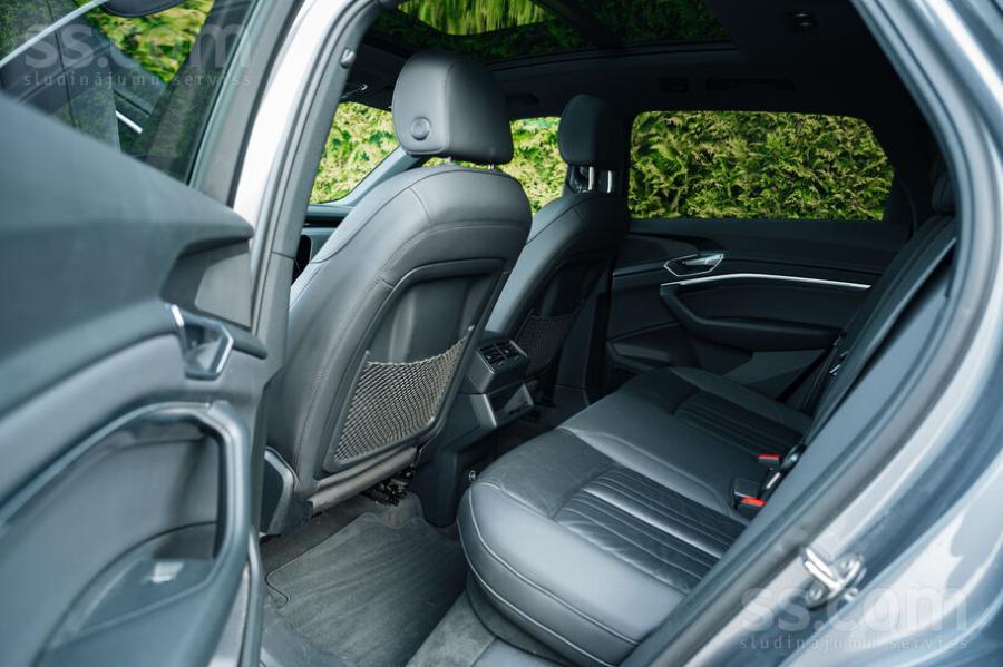 Grey Audi E-Tron 2019 in Riga, with an engine capacity of 0.00 L and mileage of 107 thousand km for 26990 €, photo 18 on AUTOMOTO.COM.LV