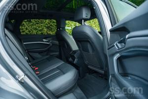 Grey Audi E-Tron 2019 in Riga, with an engine capacity of 0.00 L and mileage of 107 thousand km for 26990 €, photo 19 on AUTOMOTO.COM.LV