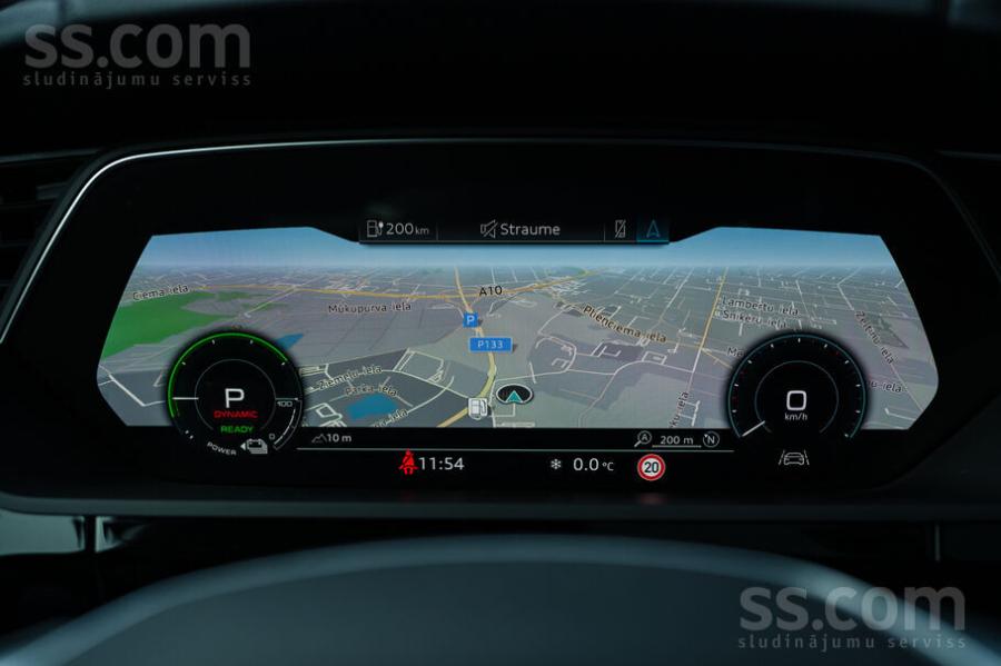 Grey Audi E-Tron 2019 in Riga, with an engine capacity of 0.00 L and mileage of 107 thousand km for 26990 €, photo 36 on AUTOMOTO.COM.LV
