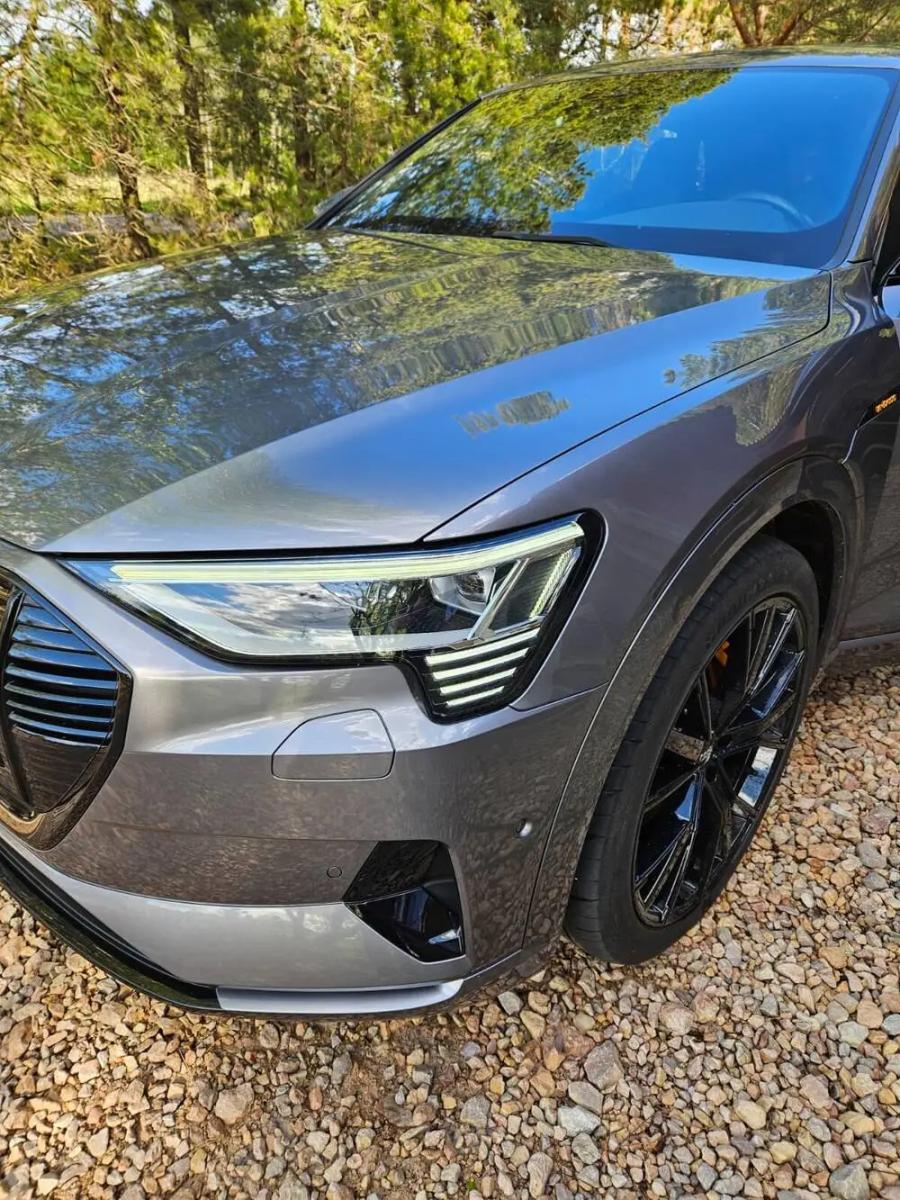 Pelēks Audi E-Tron 2019 Rīga, ar dzinēja tilpumu 0.00 L un nobraukumu 101 tūkst. km par 28000 €, foto 8 vietnē AUTOMOTO.COM.LV