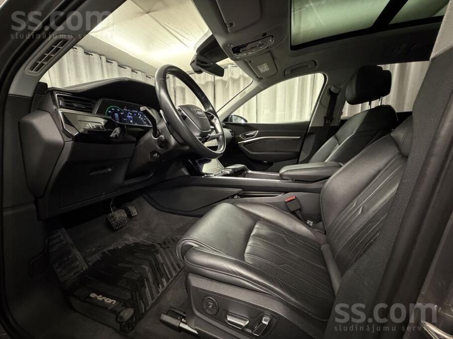 Grey Audi E-Tron 2019 in Riga, with an engine capacity of 0.00 L and mileage of 65 thousand km for 31990 €, photo 11 on AUTOMOTO.COM.LV