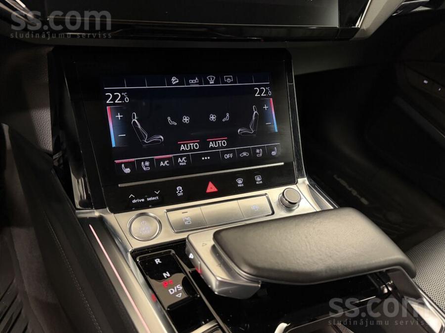 Grey Audi E-Tron 2019 in Riga, with an engine capacity of 0.00 L and mileage of 65 thousand km for 31990 €, photo 17 on AUTOMOTO.COM.LV