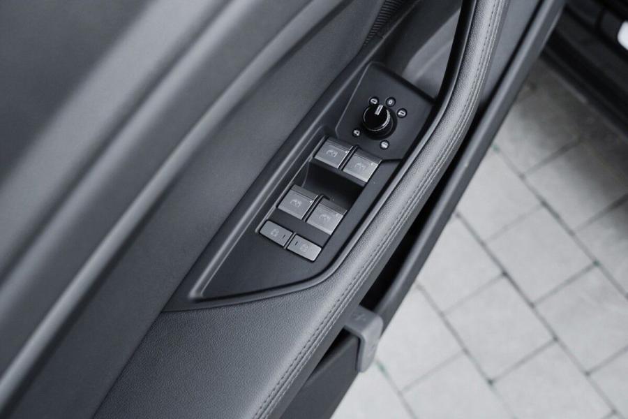 Pelēks Audi E-Tron 2019 Mārupe, ar dzinēja tilpumu 0.00 L un nobraukumu 106 tūkst. km par 24450 €, foto 9 vietnē AUTOMOTO.COM.LV