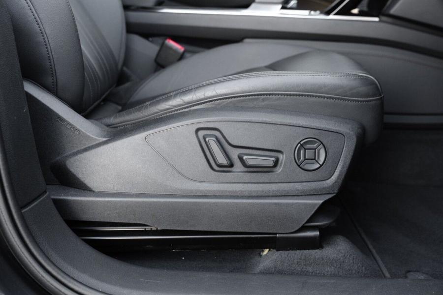Pelēks Audi E-Tron 2019 Mārupe, ar dzinēja tilpumu 0.00 L un nobraukumu 106 tūkst. km par 24450 €, foto 12 vietnē AUTOMOTO.COM.LV