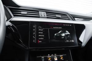 Pelēks Audi E-Tron 2019 Mārupe, ar dzinēja tilpumu 0.00 L un nobraukumu 106 tūkst. km par 24450 €, foto 22 vietnē AUTOMOTO.COM.LV