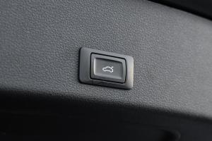Pelēks Audi E-Tron 2019 Mārupe, ar dzinēja tilpumu 0.00 L un nobraukumu 106 tūkst. km par 24450 €, foto 33 vietnē AUTOMOTO.COM.LV