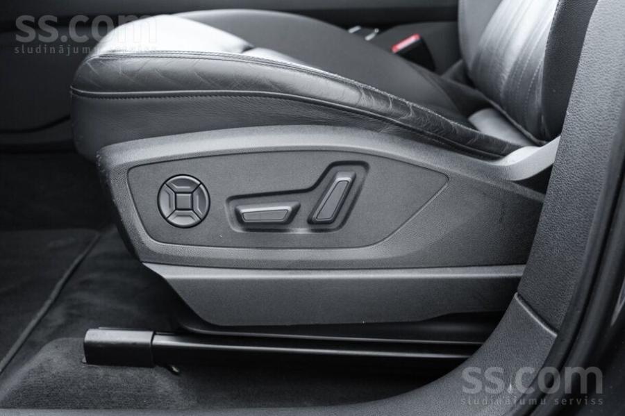 Pelēks Audi E-Tron 2019 Rīga, ar dzinēja tilpumu 0.00 L un nobraukumu 106 tūkst. km par 24050 €, foto 13 vietnē AUTOMOTO.COM.LV