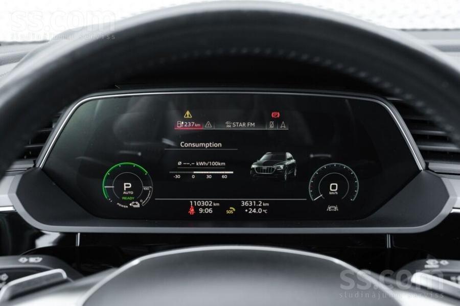 Pelēks Audi E-Tron 2019 Rīga, ar dzinēja tilpumu 0.00 L un nobraukumu 106 tūkst. km par 24050 €, foto 16 vietnē AUTOMOTO.COM.LV