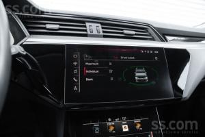 Pelēks Audi E-Tron 2019 Rīga, ar dzinēja tilpumu 0.00 L un nobraukumu 106 tūkst. km par 24050 €, foto 23 vietnē AUTOMOTO.COM.LV