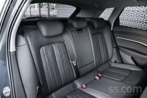 Pelēks Audi E-Tron 2019 Rīga, ar dzinēja tilpumu 0.00 L un nobraukumu 106 tūkst. km par 24050 €, foto 31 vietnē AUTOMOTO.COM.LV