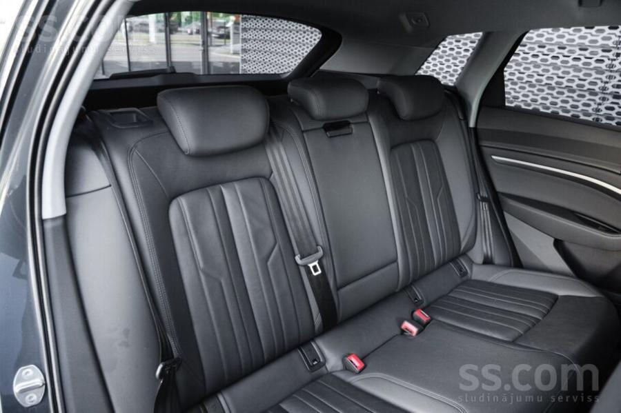 Pelēks Audi E-Tron 2019 Rīga, ar dzinēja tilpumu 0.00 L un nobraukumu 106 tūkst. km par 24050 €, foto 31 vietnē AUTOMOTO.COM.LV