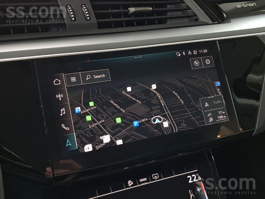 Серый Ауди E-Tron 2020 в Рига, объемом двигателя 0.00 л и пробегом 74 тыс. км за 25500 €, фото 16 на AUTOMOTO.COM.LV