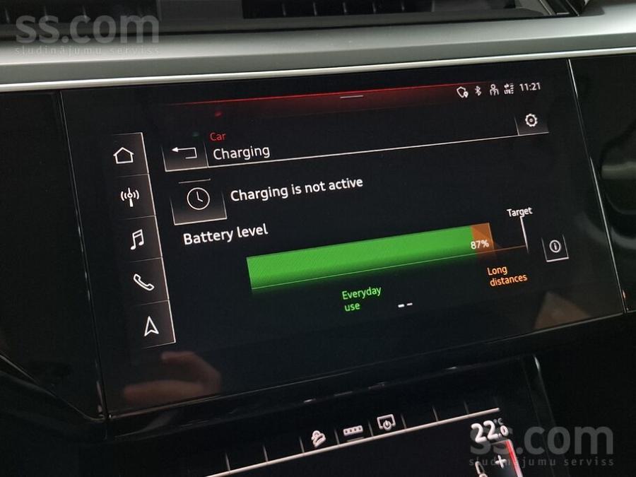 Серый Ауди E-Tron 2020 в Рига, объемом двигателя 0.00 л и пробегом 74 тыс. км за 25500 €, фото 19 на AUTOMOTO.COM.LV