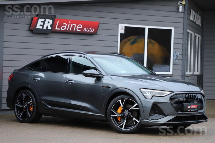 Grey Audi E-Tron 2020 in Tukums, with an engine capacity of 0.00 L and mileage of 146 thousand km for 29700 €, photo 5 on AUTOMOTO.COM.LV