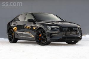 Pelēks Audi E-Tron 2020 Jelgava, ar dzinēja tilpumu 0.00 L un nobraukumu 156 tūkst. km par 26000 €, foto 3 vietnē AUTOMOTO.COM.LV