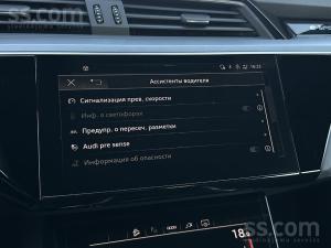 Pelēks Audi E-Tron 2020 Jelgava, ar dzinēja tilpumu 0.00 L un nobraukumu 150 tūkst. km par 24950 €, foto 14 vietnē AUTOMOTO.COM.LV