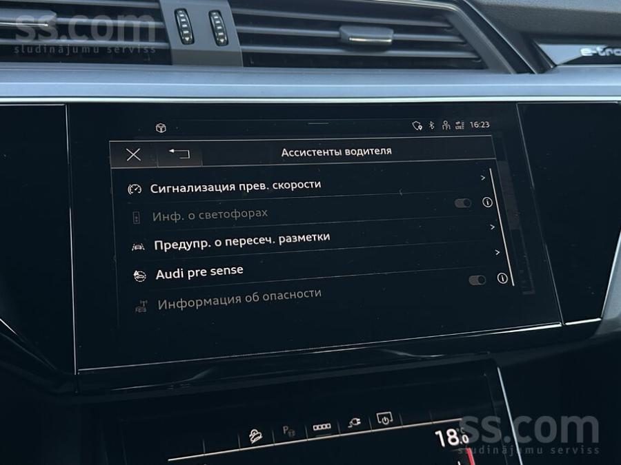 Pelēks Audi E-Tron 2020 Jelgava, ar dzinēja tilpumu 0.00 L un nobraukumu 150 tūkst. km par 24950 €, foto 14 vietnē AUTOMOTO.COM.LV